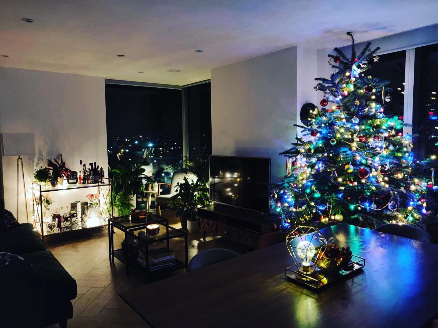 Best Real Christmas Trees in Manchester Delivered – Christmas Trees ...